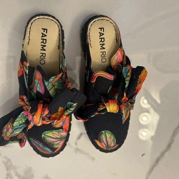 FARM Rio | Shoes | Farm Rio Shoes Size 7 Sneakers With Bow Very Cute ...